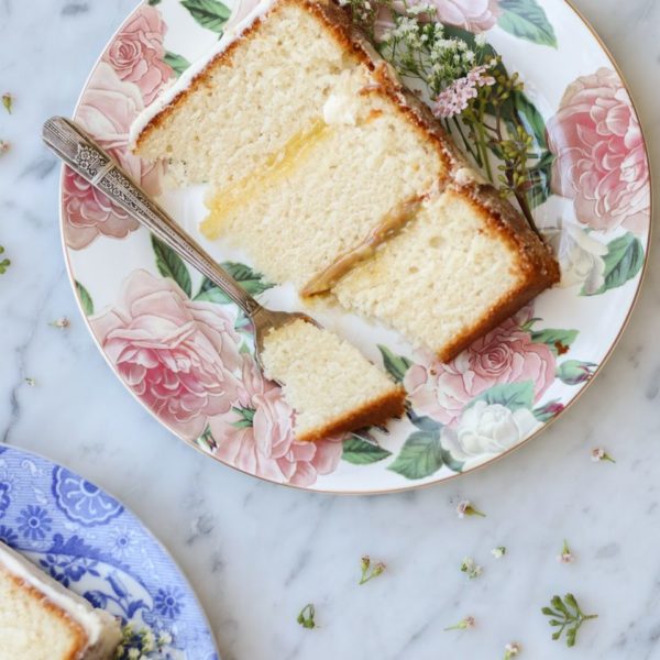 Lemon Tea Cake with Lemon Curd and Vanilla Cream Cheese Frosting ...