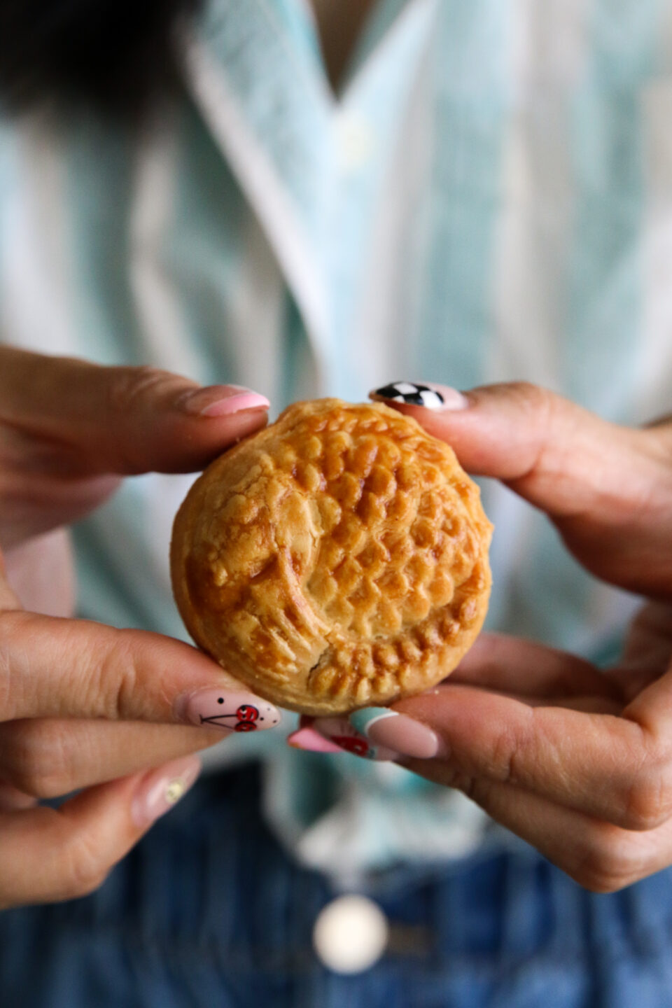 White Lotus Mooncakes with Sablé Crust - Constellation Inspiration